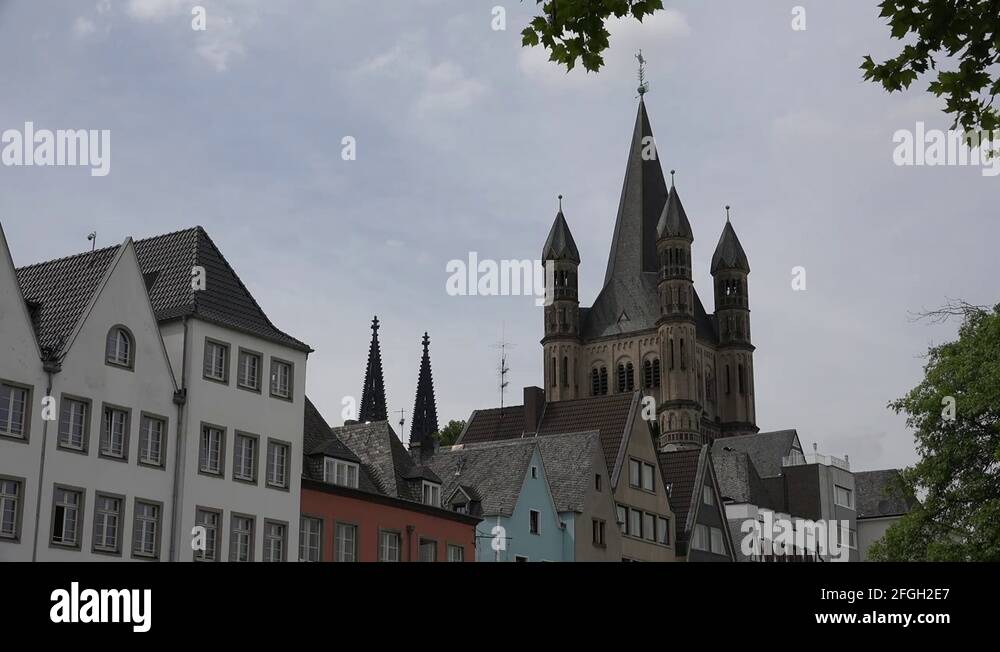 4K Beautiful Koln old town architecture traditional facade house ...