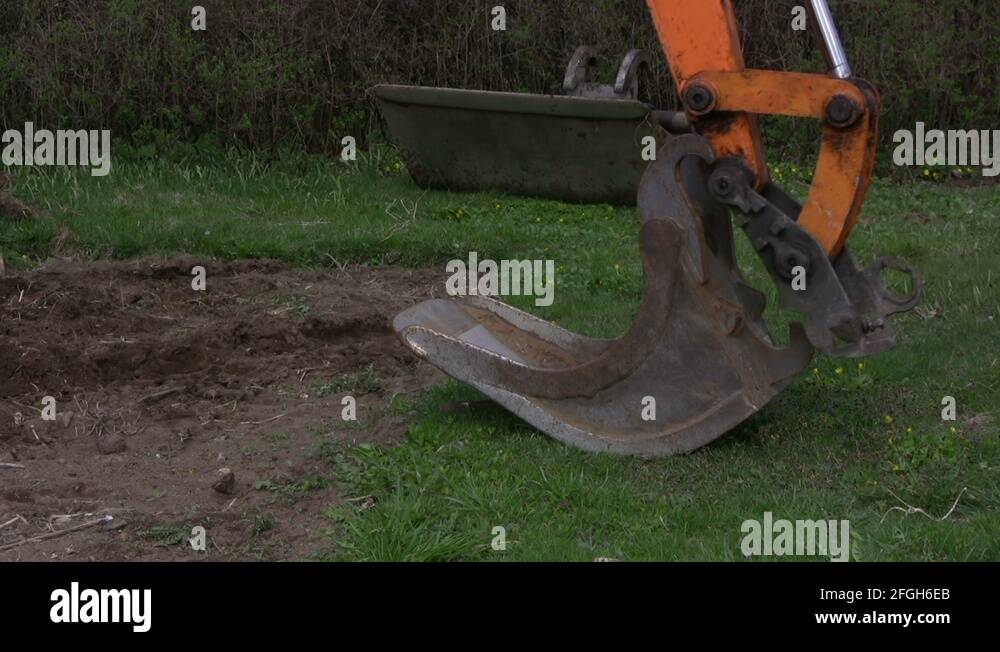 Shovel technology Stock Videos & Footage - HD and 4K Video Clips - Alamy