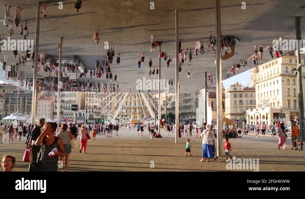 Norman foster canopy Stock Videos & Footage - HD and 4K Video Clips - Alamy