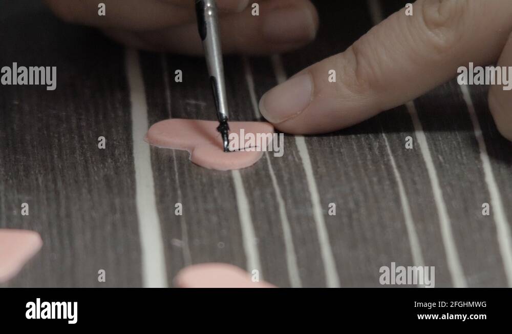 Writing her name Stock Videos & Footage - HD and 4K Video Clips - Alamy