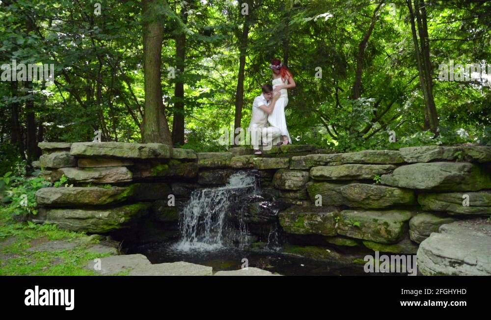 Husband listening wife belly. Man listen woman pregnant belly ...