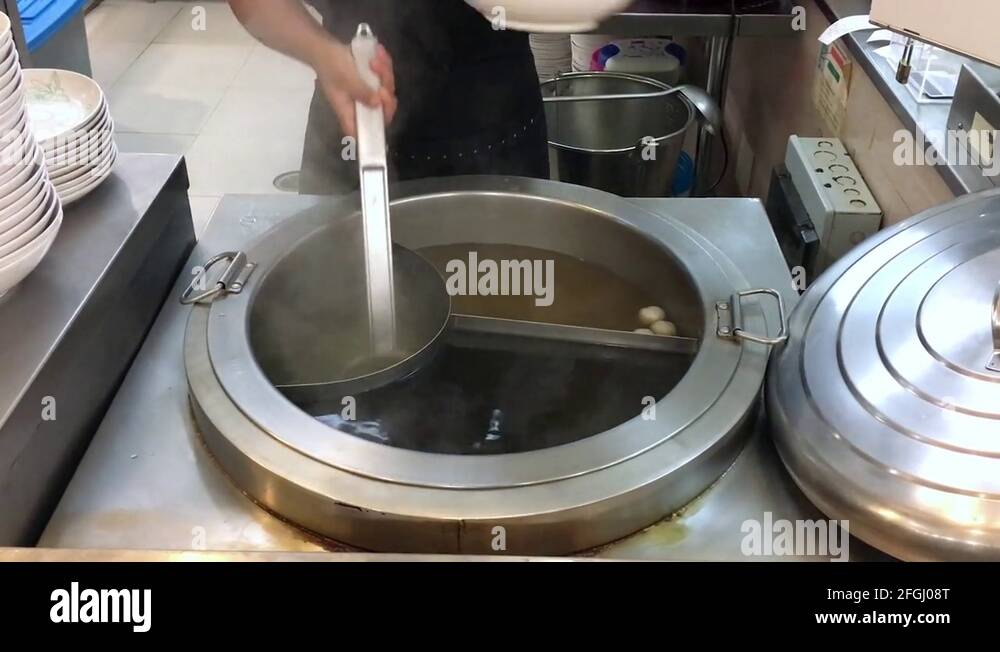 Bun bo Stock Videos & Footage - HD and 4K Video Clips - Alamy