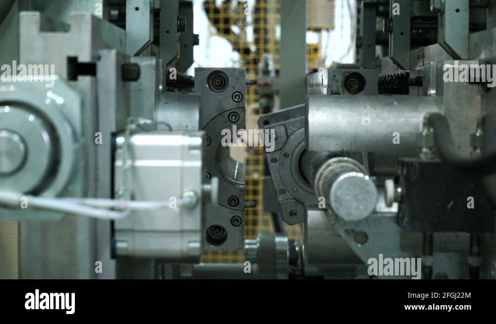 machines for pressing silicone insulators of high-voltage electric ...