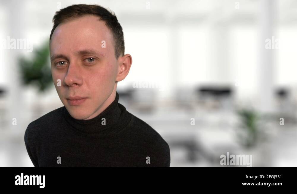 Peeping peering Stock Videos & Footage - HD and 4K Video Clips - Alamy