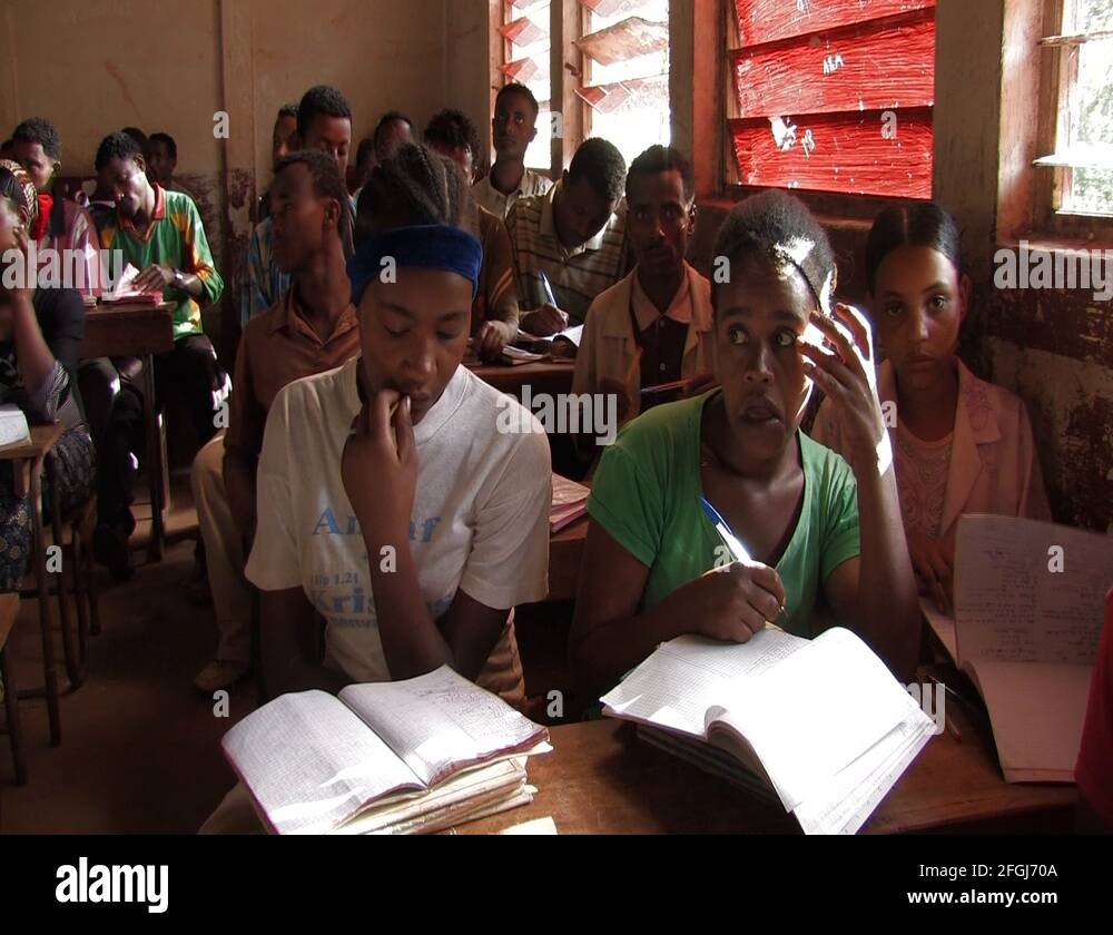 Students attending class Stock Videos & Footage - HD and 4K Video Clips ...