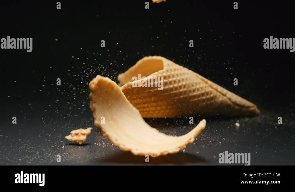 Scatter cone Stock Videos & Footage - HD and 4K Video Clips - Alamy