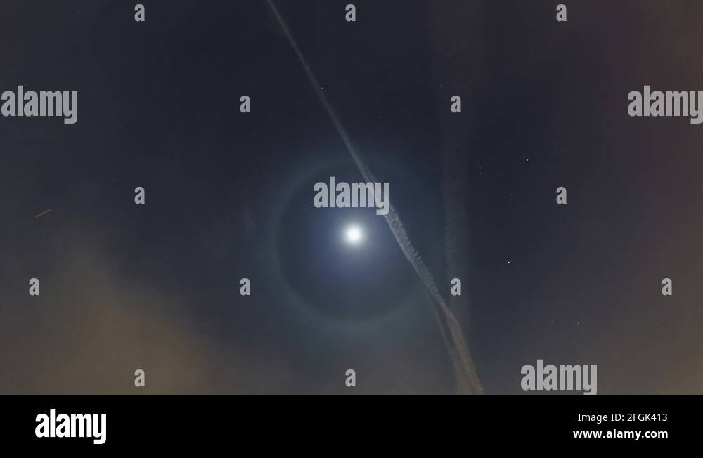 Moon halo Stock Videos & Footage - HD and 4K Video Clips - Alamy