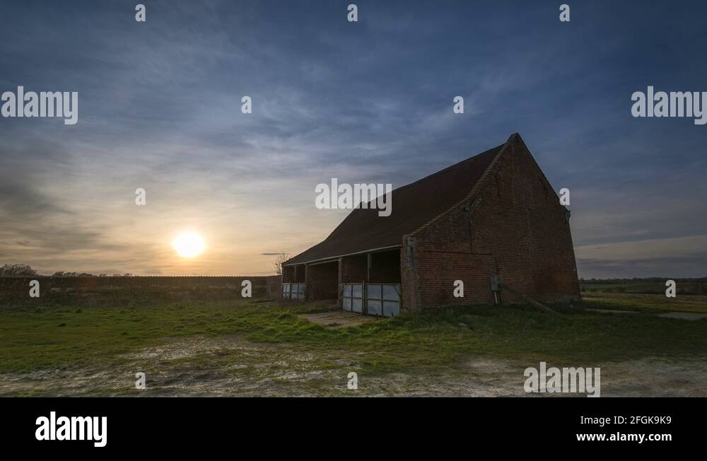 Barn sunset Stock Videos & Footage - HD and 4K Video Clips - Alamy