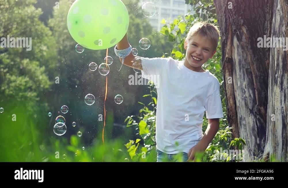 Balloon soap Stock Videos & Footage - HD and 4K Video Clips - Alamy