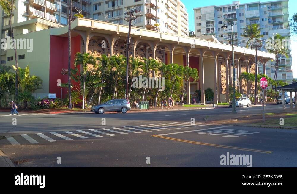 Queen Kapiolani Hotel Waikiki Beach Hawaii Stock Video Footage - Alamy