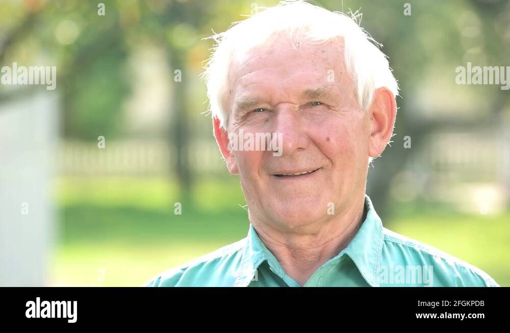 Smiling Old Man Stock Videos And Footage Hd And 4k Video Clips Alamy