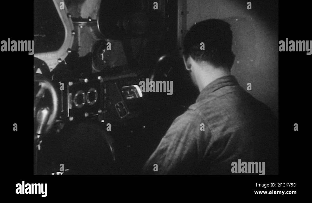 Ship radar panel Stock Videos & Footage - HD and 4K Video Clips - Alamy