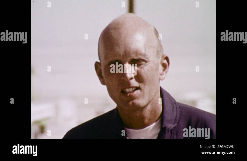 Astronaut gordon Stock Videos & Footage - HD and 4K Video Clips - Alamy