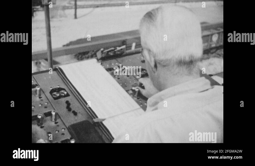Track conductor Stock Videos & Footage - HD and 4K Video Clips - Alamy
