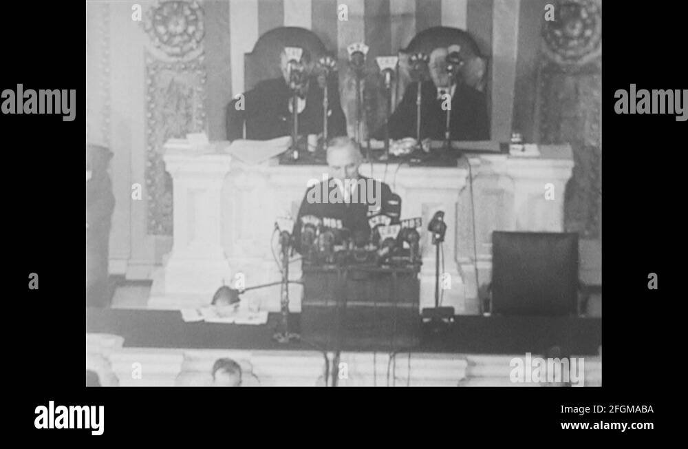 1940s: Harry Truman giving speech to congress / Side view of Truman ...