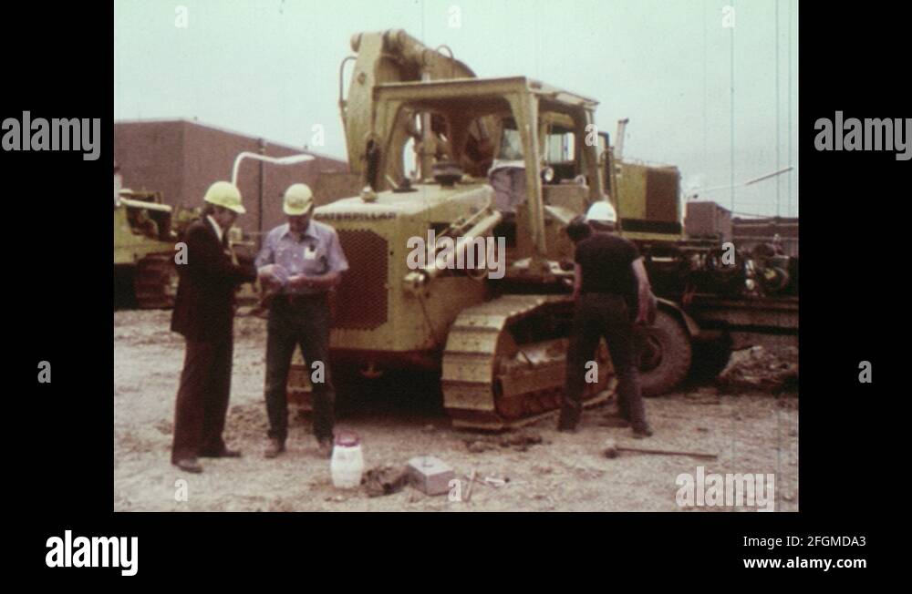 Track digger Stock Videos & Footage - HD and 4K Video Clips - Alamy