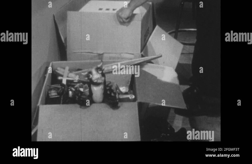 Group boxes Stock Videos & Footage - HD and 4K Video Clips - Alamy