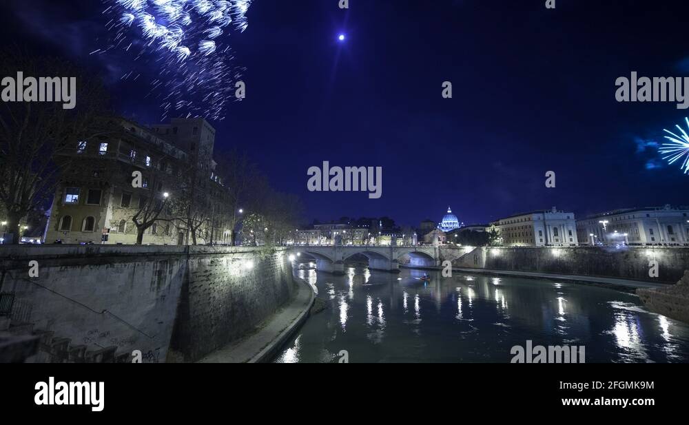 Moon bridge italy Stock Videos & Footage - HD and 4K Video Clips - Alamy