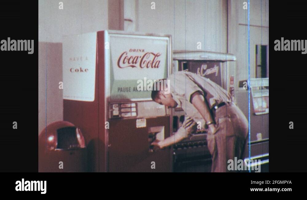 Vintage coke vending machine Stock Videos & Footage - HD and 4K Video ...