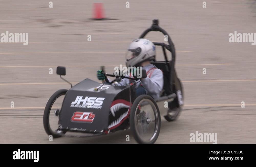 Students race electric cars on college campus in battery powered ...