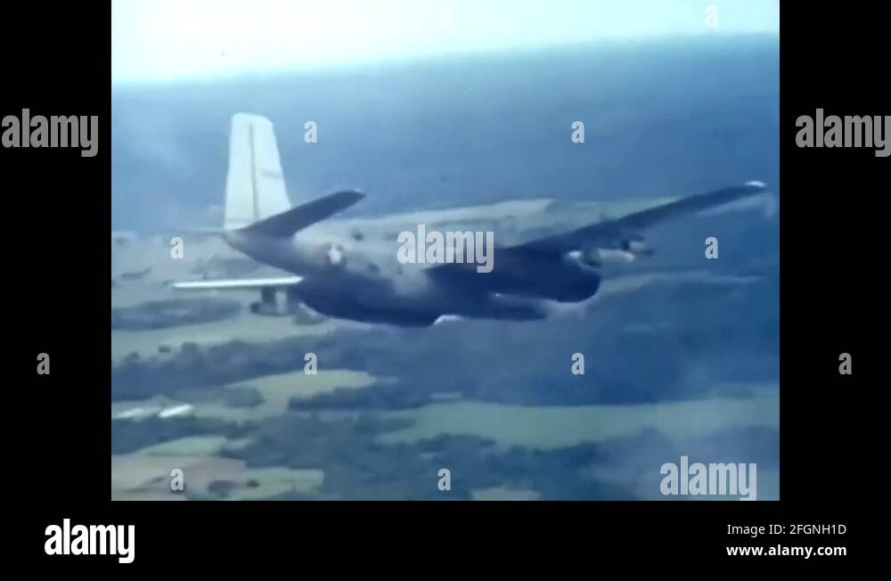 Attacking missiles Stock Videos & Footage - HD and 4K Video Clips - Alamy