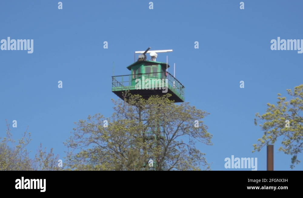Radar control tower Stock Videos & Footage - HD and 4K Video Clips - Alamy