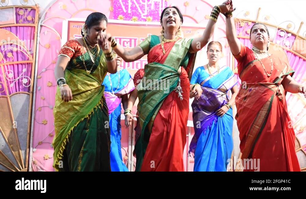 Maharashtrian Ladies folk dance Stock Video Footage - Alamy