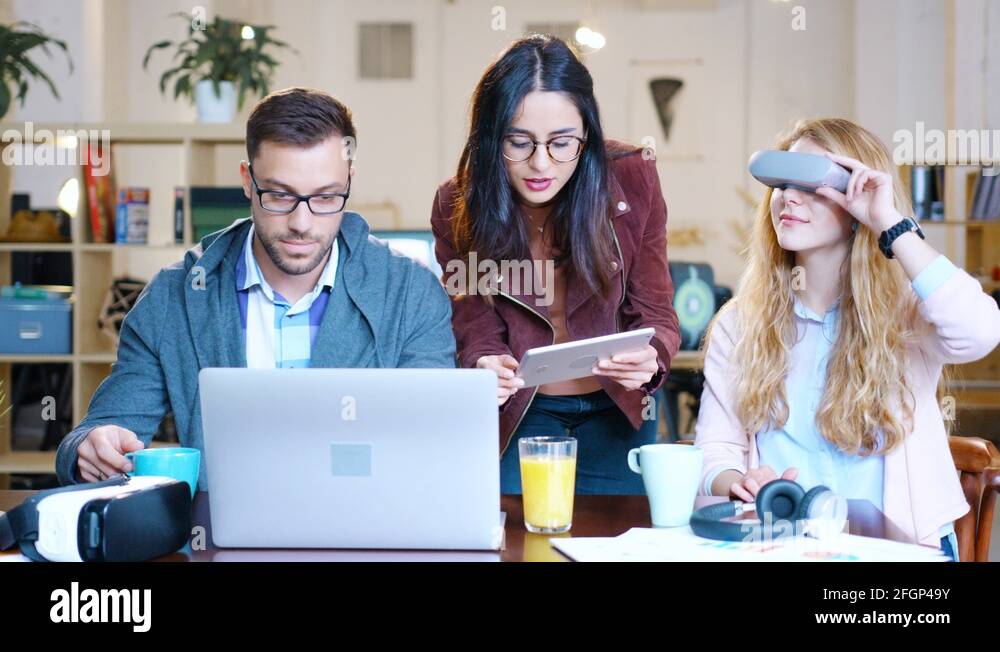 Computer science students Stock Videos & Footage - HD and 4K Video ...