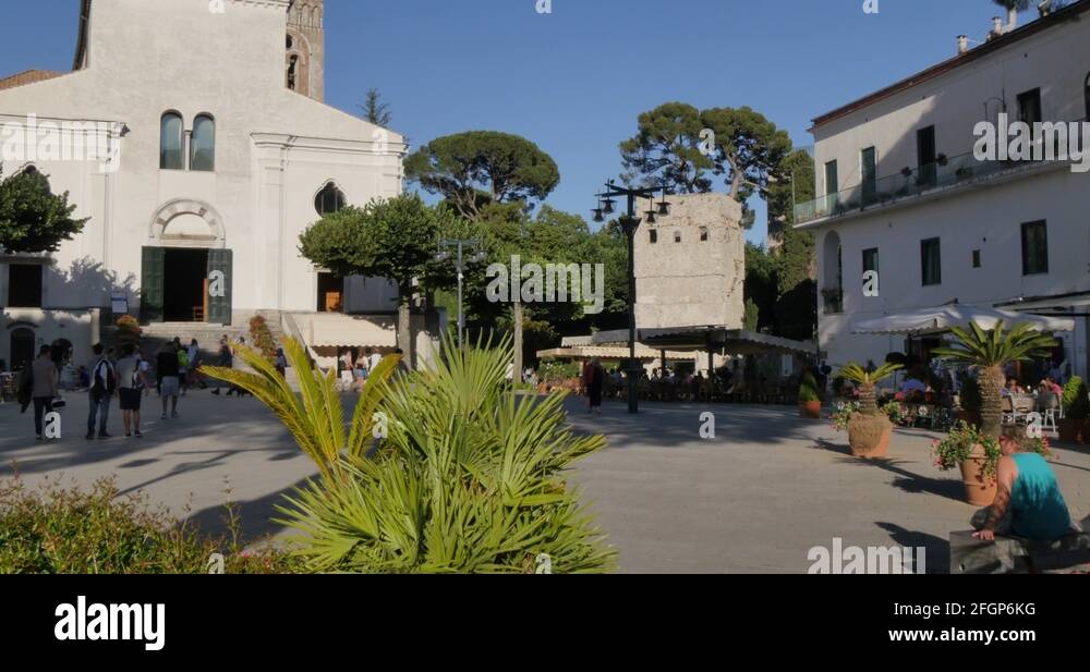 Piazza Duomo and Ravello Duomo, Ravello, Costiera Amalfitana (Amalfi ...