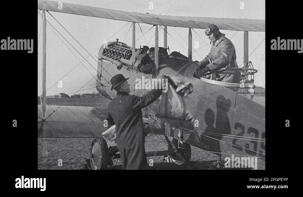 1920 mail plane Stock Videos & Footage - HD and 4K Video Clips - Alamy