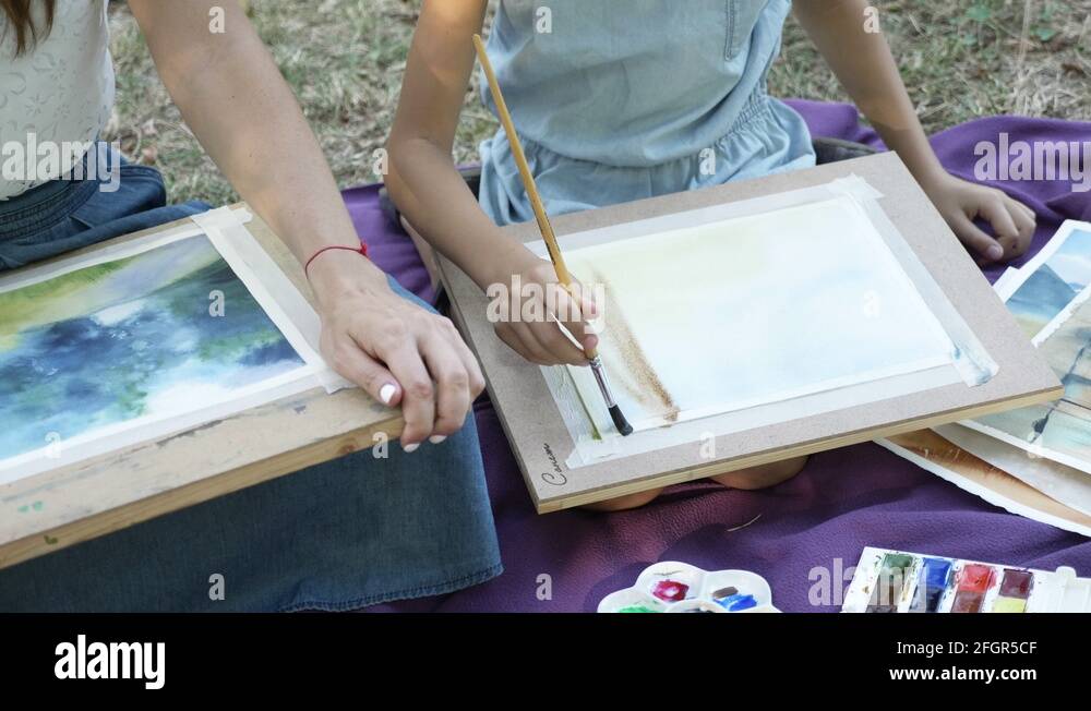 Pictorial drawing Stock Videos & Footage - HD and 4K Video Clips - Alamy