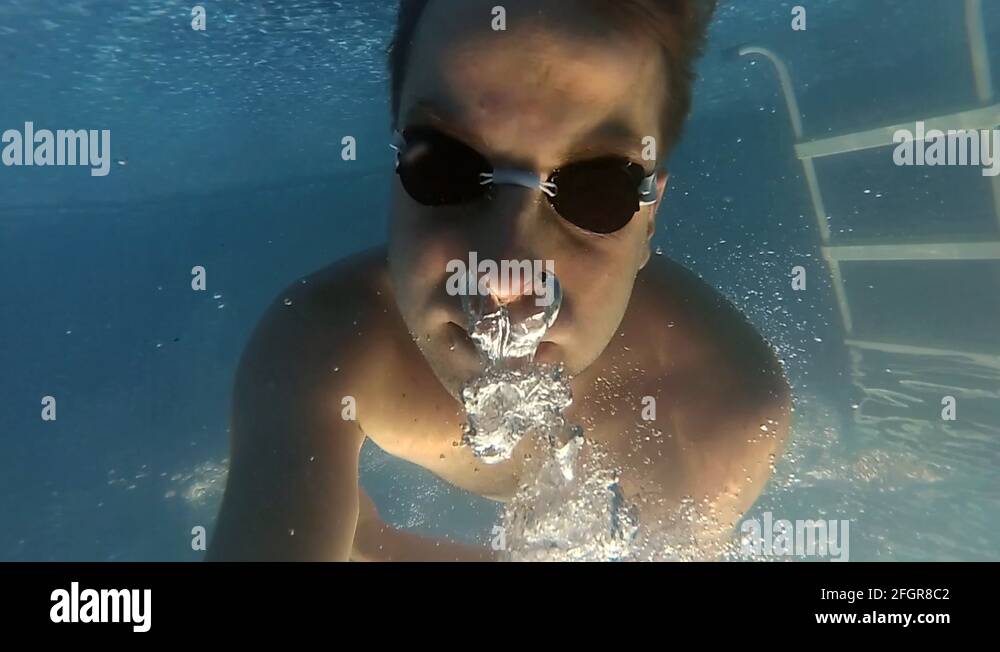 Underwater breathing Stock Videos & Footage - HD and 4K Video Clips - Alamy