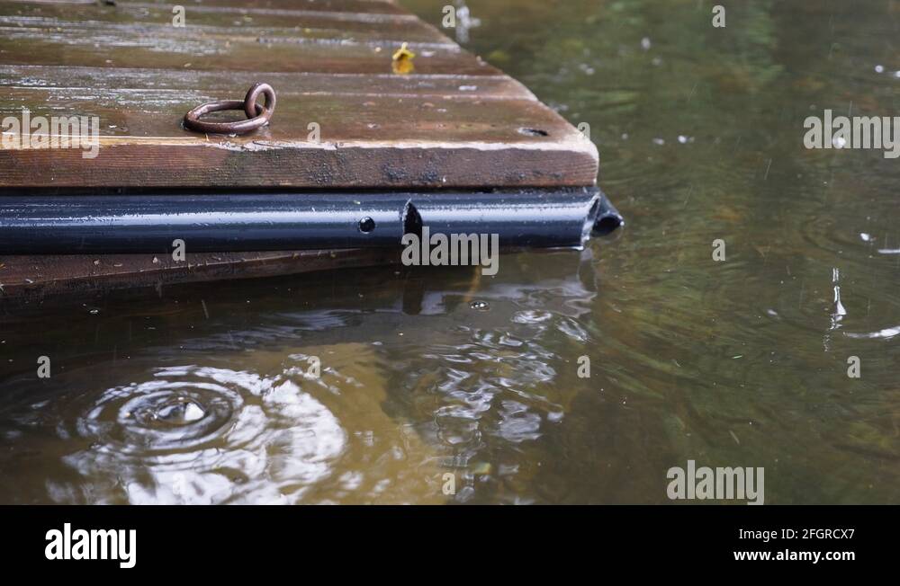 Wet dock surface Stock Videos & Footage - HD and 4K Video Clips - Alamy