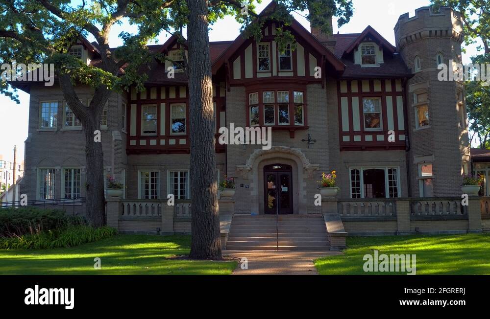 Alumni Stock Videos & Footage - HD and 4K Video Clips - Alamy