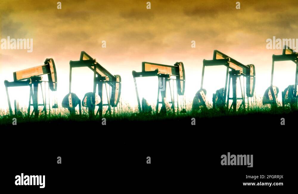 Bird oil drilling Stock Videos & Footage - HD and 4K Video Clips - Alamy