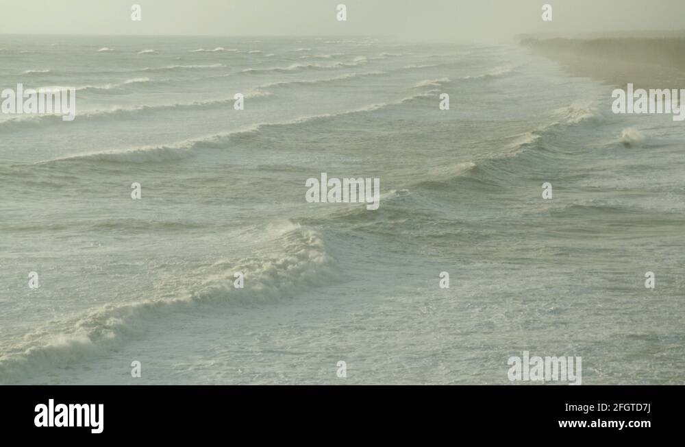 Ocean storm waves Stock Videos & Footage - HD and 4K Video Clips - Alamy