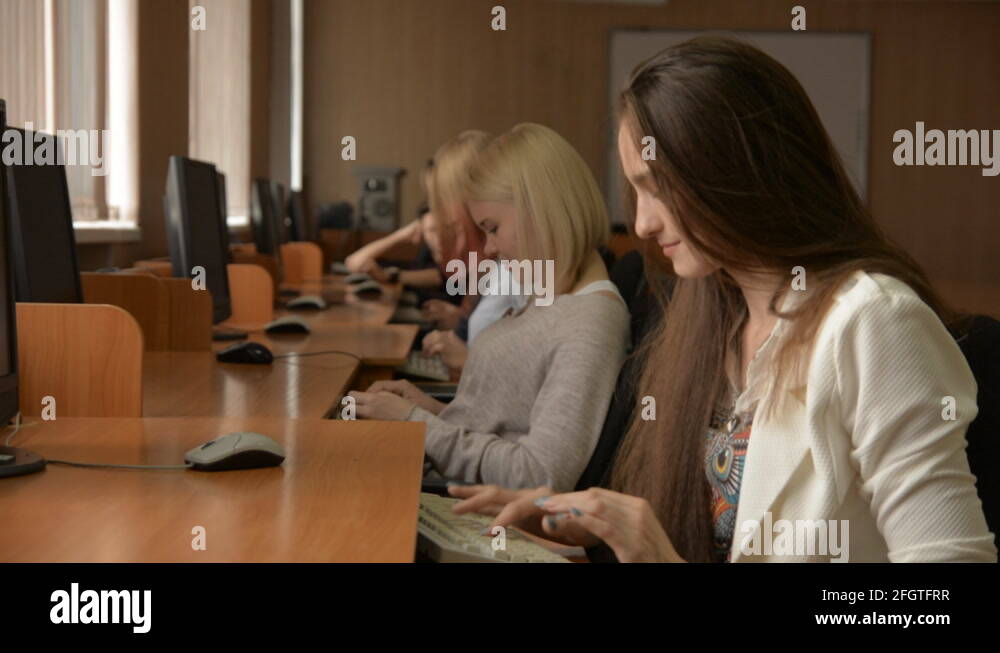 Computer suit classroom Stock Videos & Footage - HD and 4K Video Clips ...