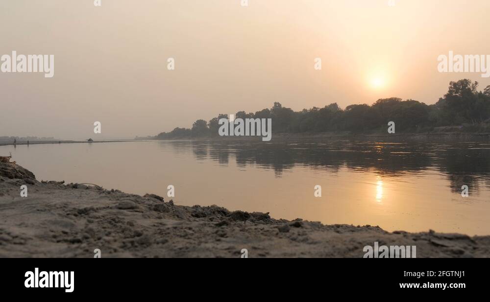 Ravi river lahore Stock Videos & Footage - HD and 4K Video Clips - Alamy