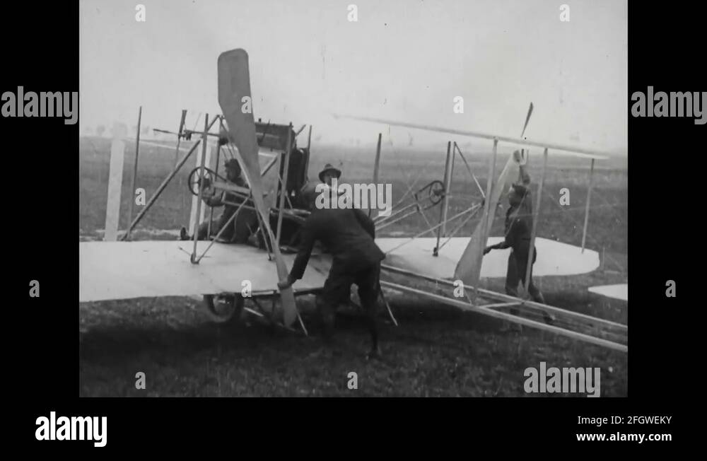 Ww1 aircraft engine Stock Videos & Footage - HD and 4K Video Clips - Alamy