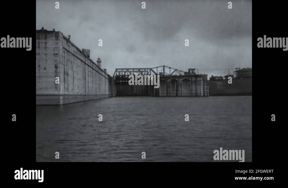 Panama Canal - Overview of finish water lock Stock Video Footage - Alamy
