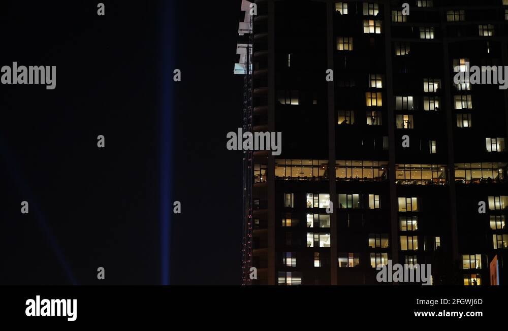 Multi lit window Stock Videos & Footage - HD and 4K Video Clips - Alamy