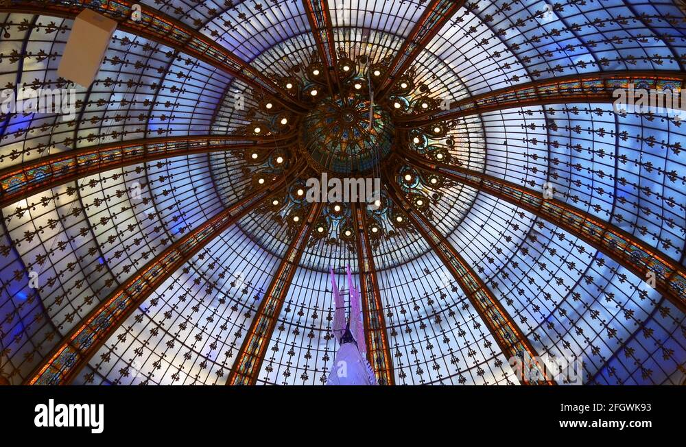 Galeries lafayette dome Stock Videos & Footage - HD and 4K Video Clips ...