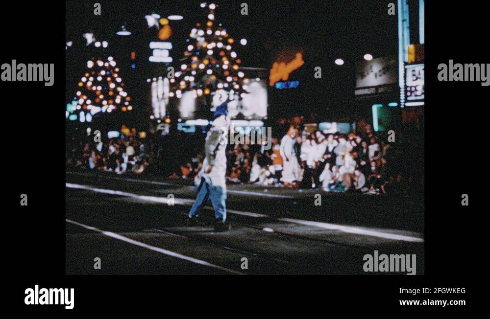Parade mascot Stock Videos & Footage - HD and 4K Video Clips - Alamy