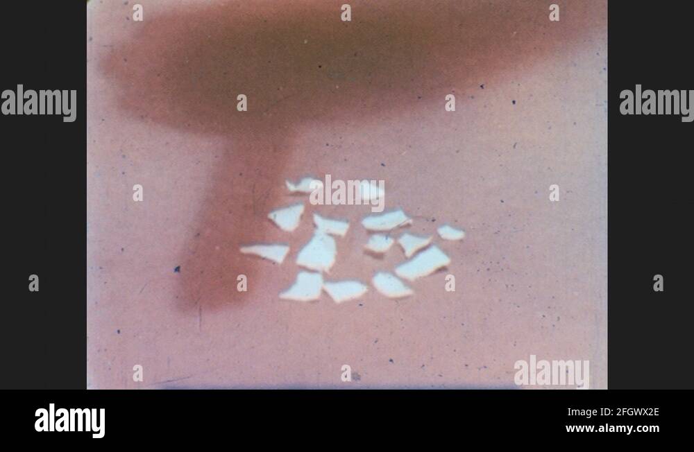 Comb paper static Stock Videos & Footage - HD and 4K Video Clips - Alamy Comb paper static Stock Videos & Footage - HD and 4K Video Clips - Alamy