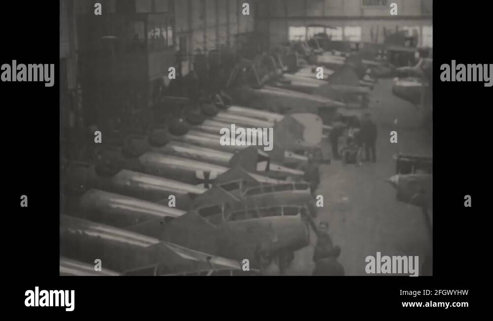 Aircraft assembly Stock Videos & Footage - HD and 4K Video Clips - Alamy