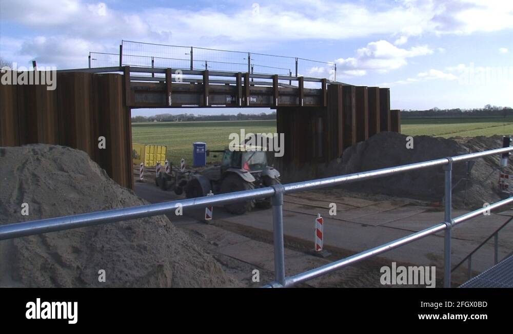 Retaining walls Stock Videos & Footage - HD and 4K Video Clips - Alamy