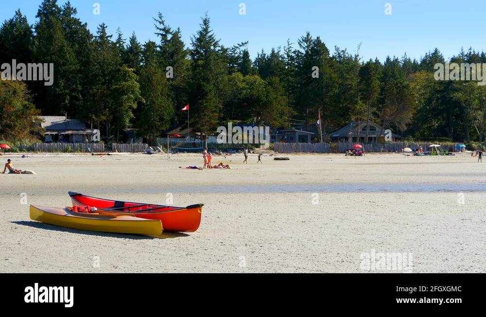 Beach canoe Stock Videos & Footage - HD and 4K Video Clips - Alamy