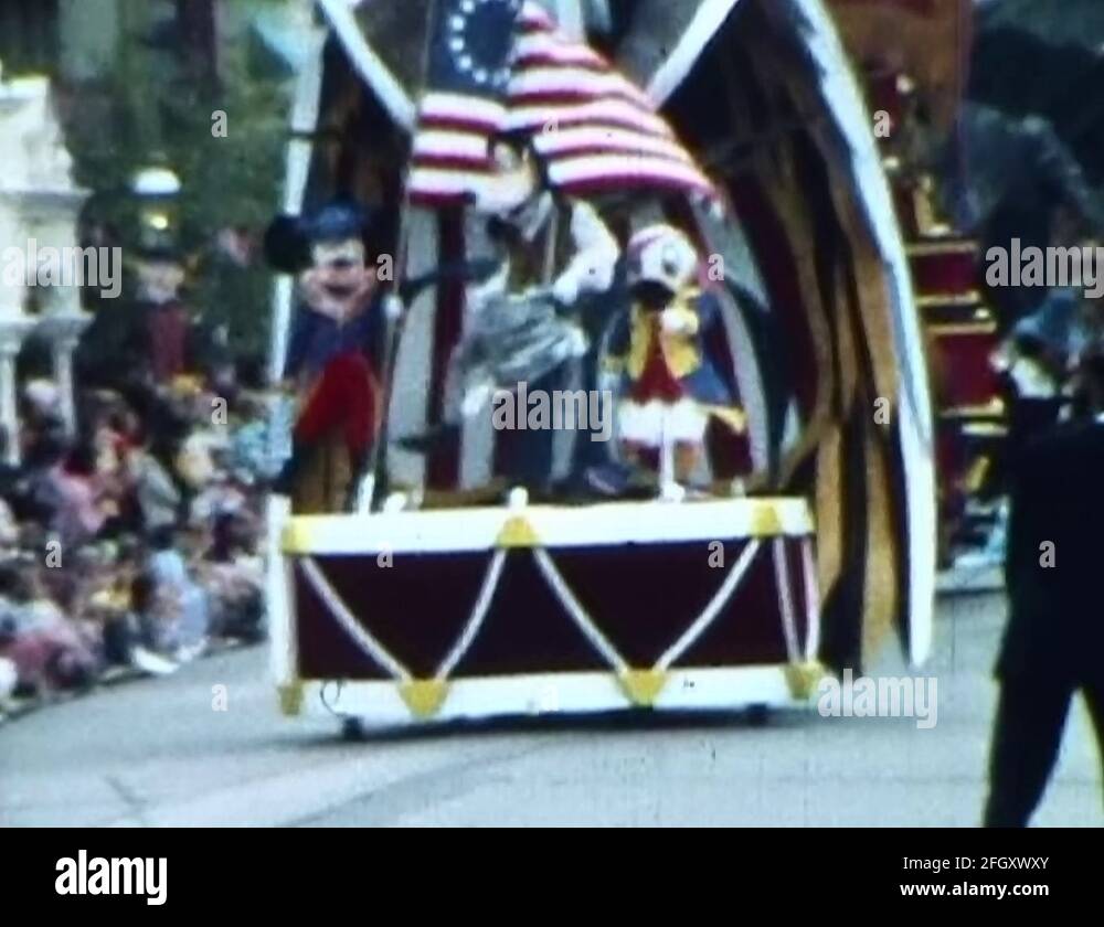 Goofy mickey mouse donald duck Stock Videos & Footage - HD and 4K Video ...