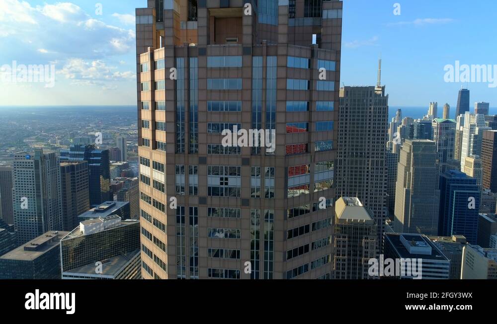 Sears tower chicago aerial Stock Videos & Footage - HD and 4K Video ...