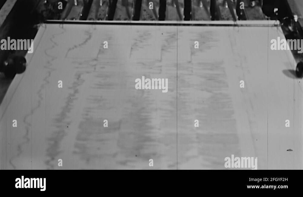 1960s EKG Electrocardiogram Lie Detector Needle Writes Graph Vintage ...